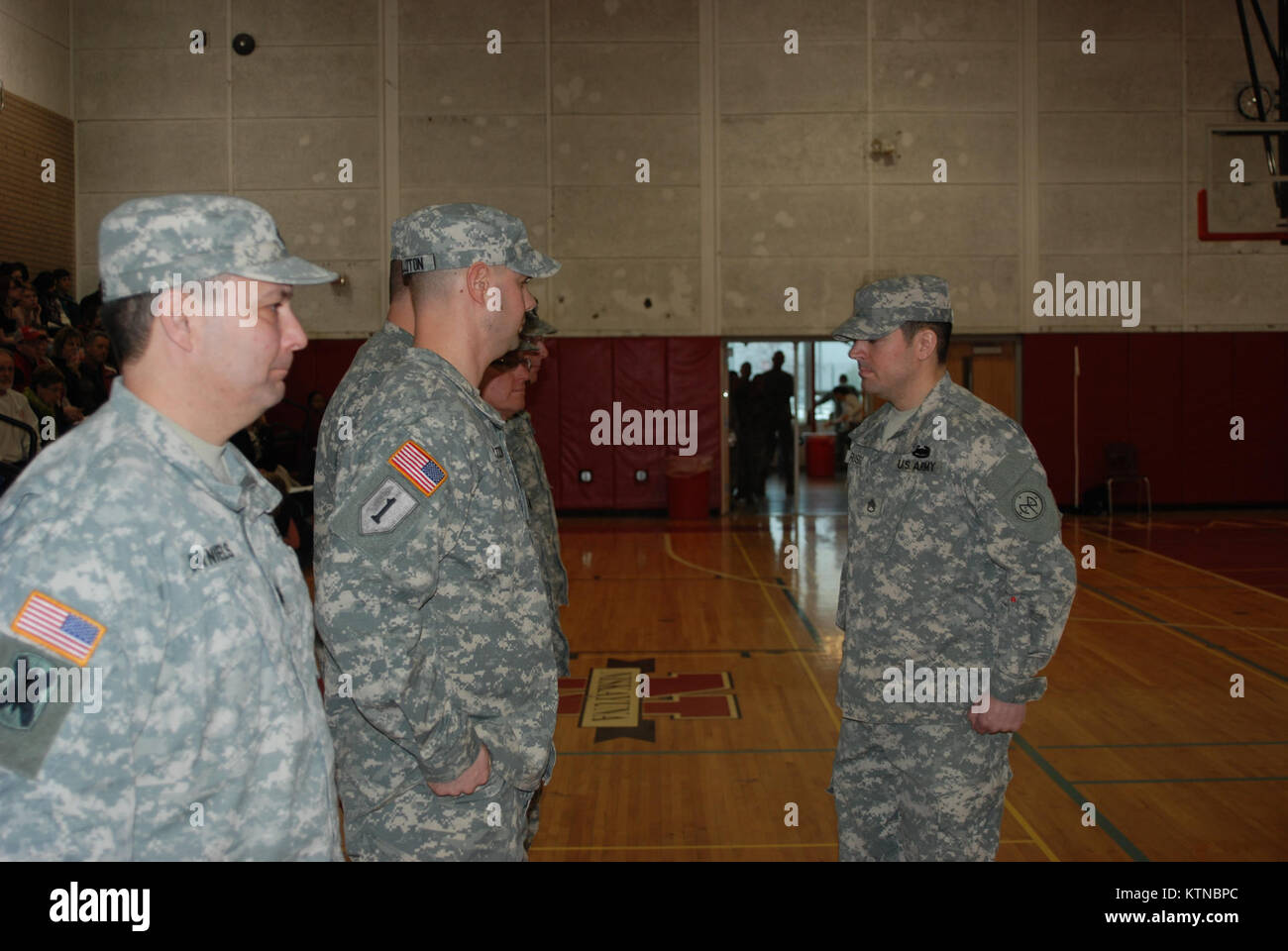Niskayuna- Soldiers of E Company 427th Brigade Support Command receive ...