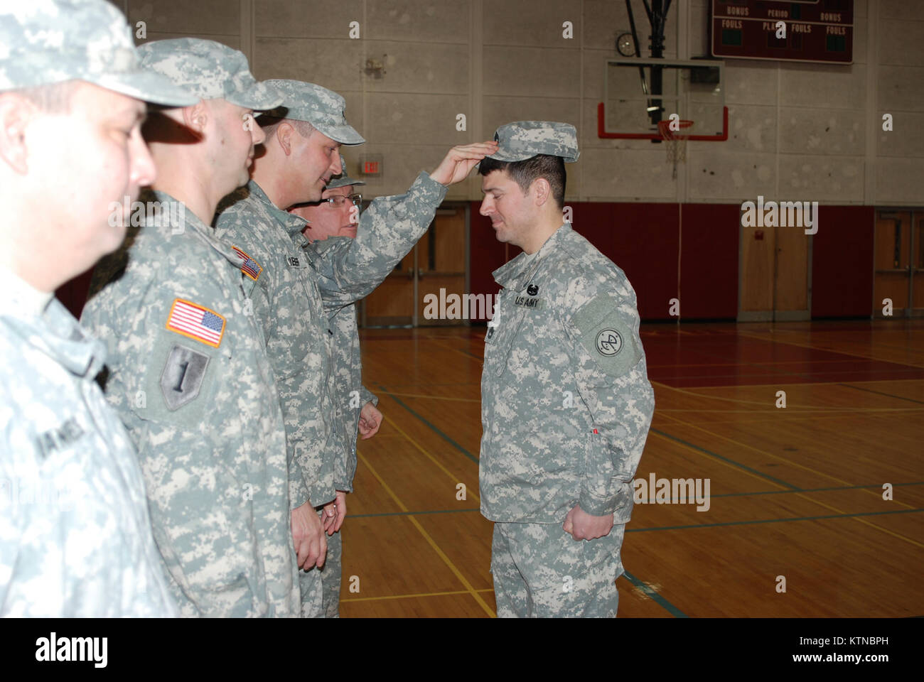 Niskayuna- Soldiers of E Company 427th Brigade Support Command receive ...