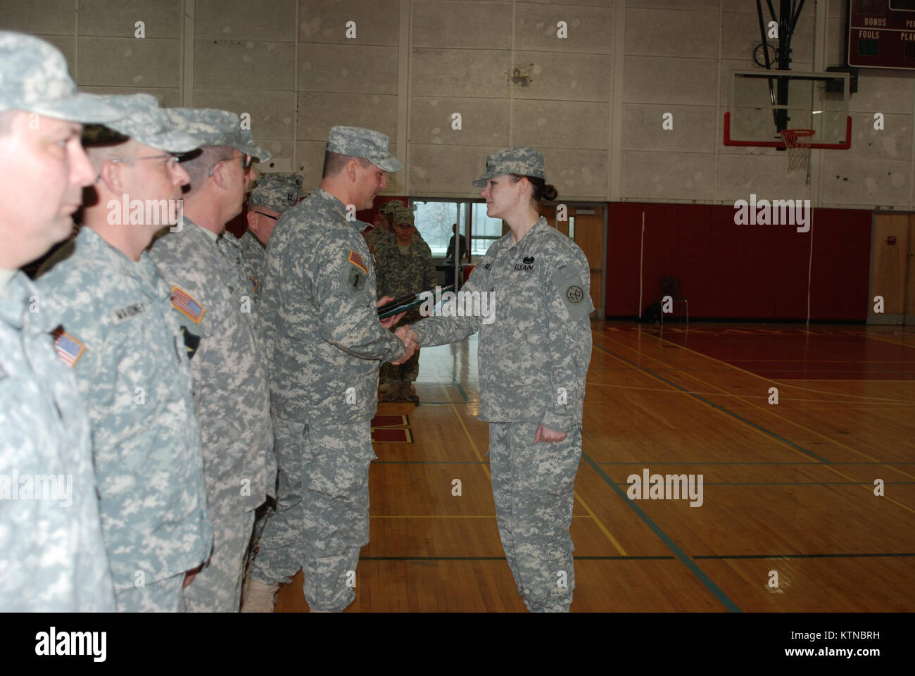 Niskayuna- Soldiers of E Company 427th Brigade Support Command receive ...