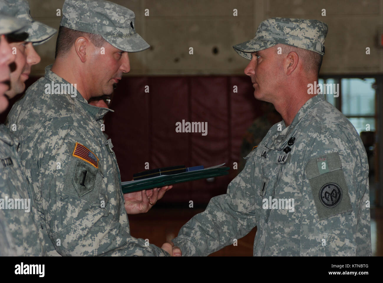 Niskayuna- Soldiers of E Company 427th Brigade Support Command receive ...