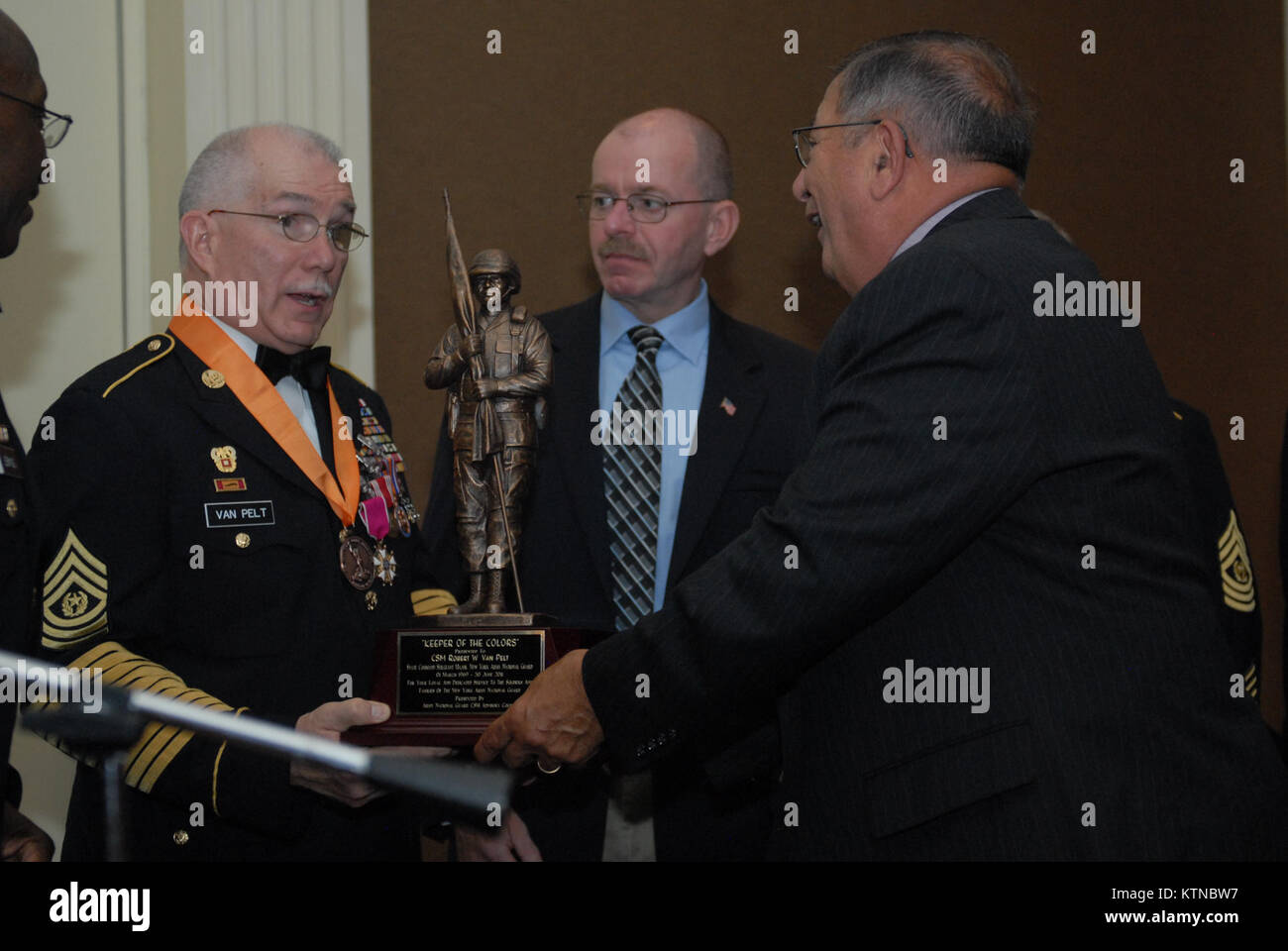Presentation of US military award Stock Photo - Alamy