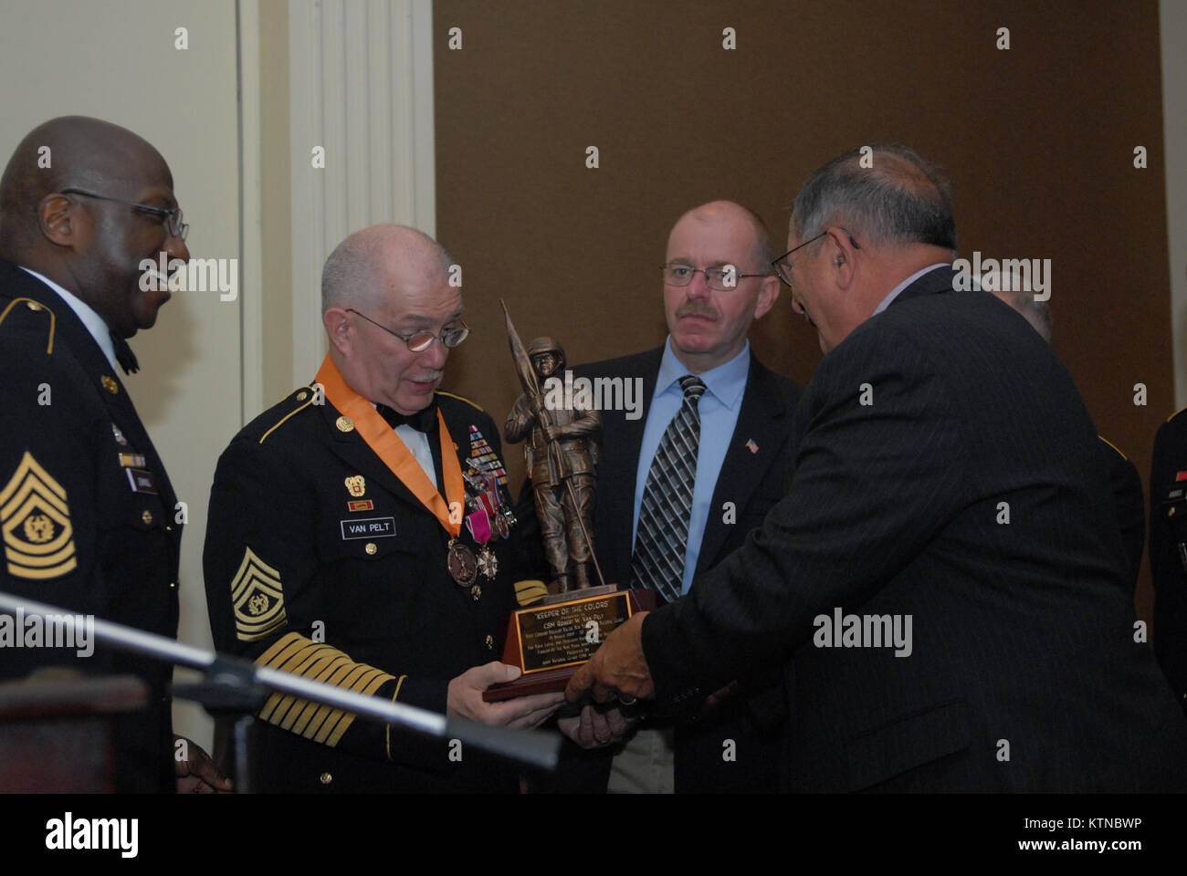 Presentation of US military award Stock Photo - Alamy
