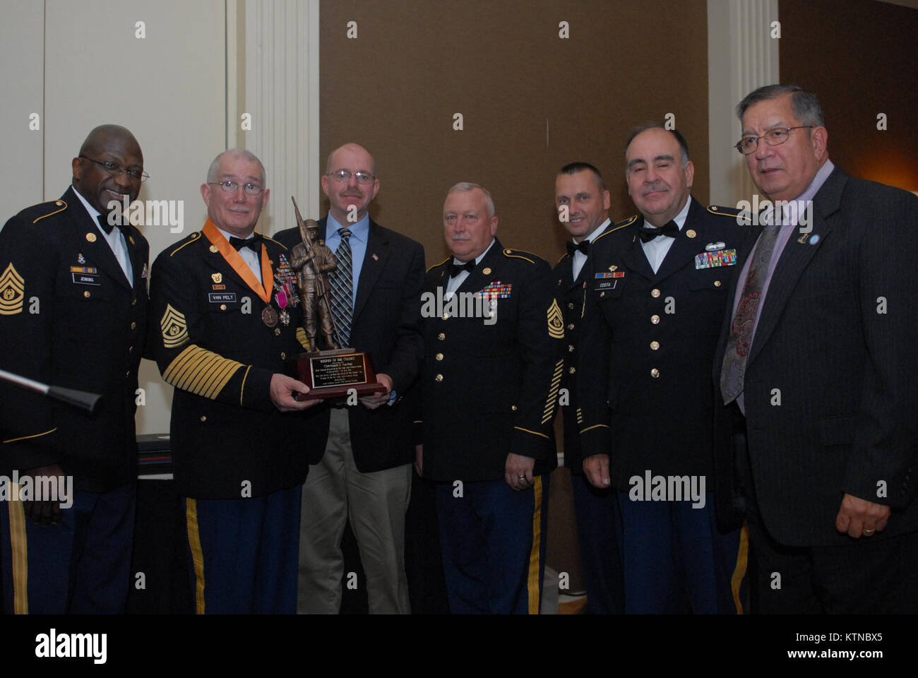 Presentation of US military award Stock Photo - Alamy