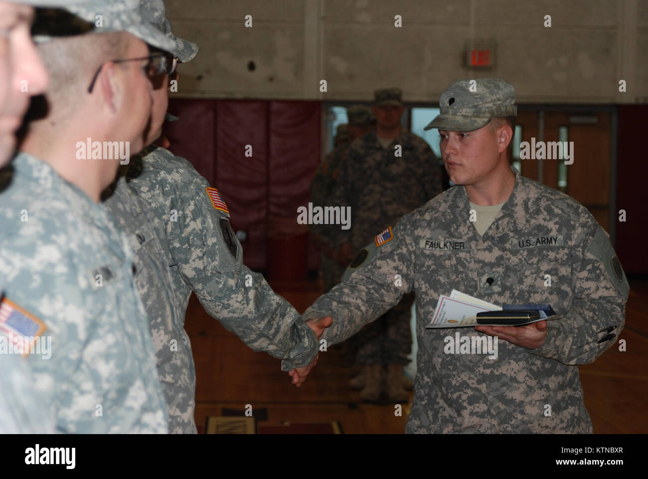 Niskayuna- Soldiers of E Company 427th Brigade Support Command receive ...