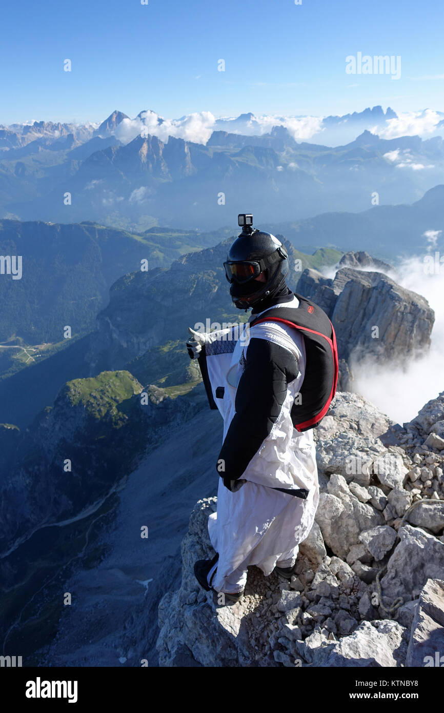 High jumpers hi-res stock photography and images - Alamy