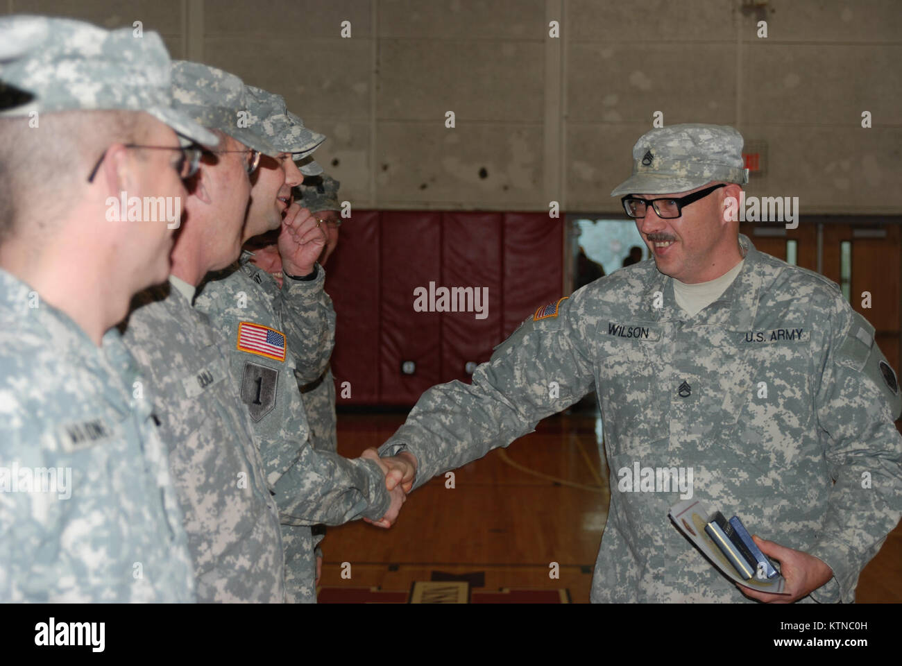 Niskayuna- Soldiers of E Company 427th Brigade Support Command receive ...