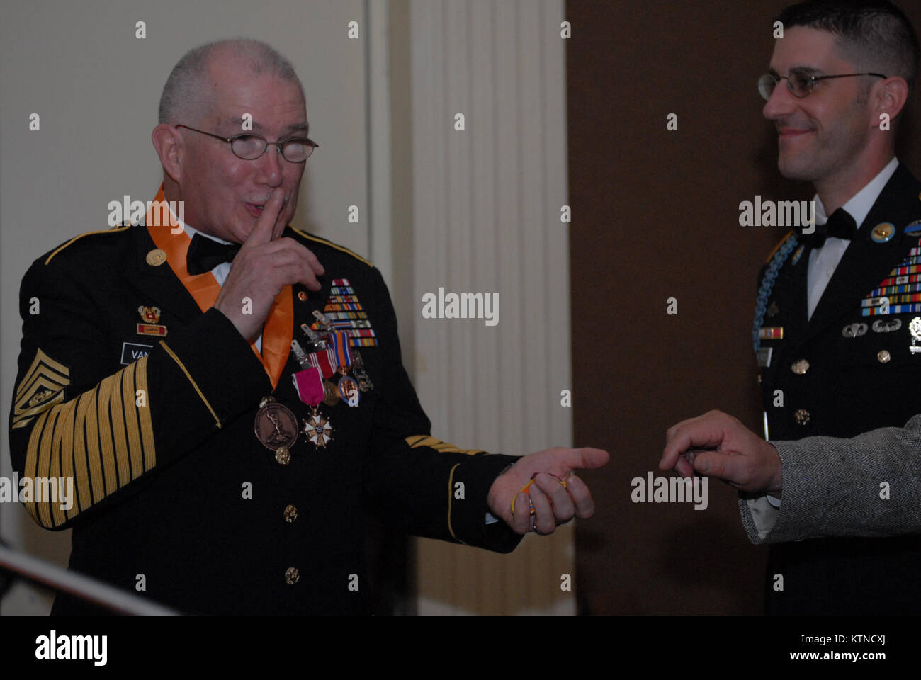US military awards presentation Stock Photo - Alamy