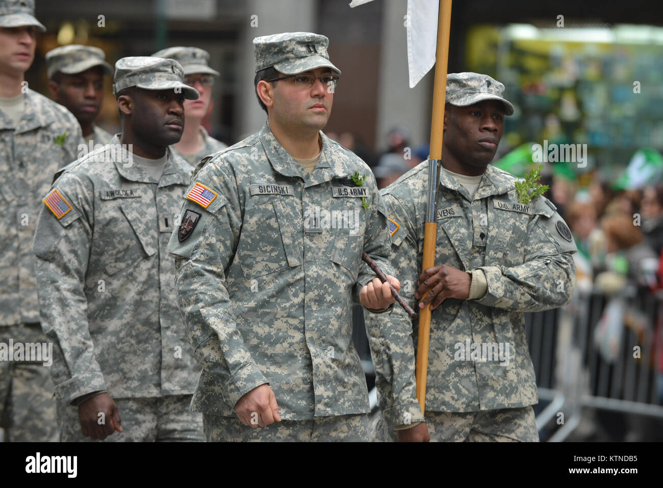 NEW YORK--Soldiers of the 1st Battalion 69th Infantry lead the annual ...