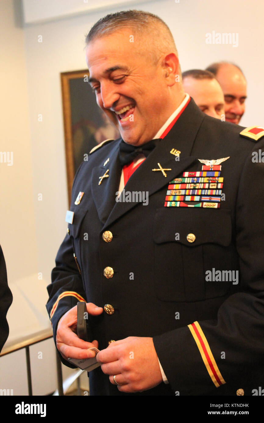 Soldiers of the 42nd Infantry Division honored their incoming and ...