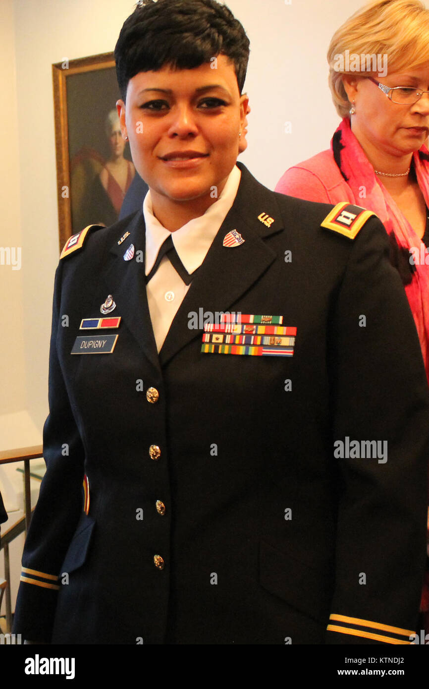 Soldiers of the 42nd Infantry Division honored their incoming and ...