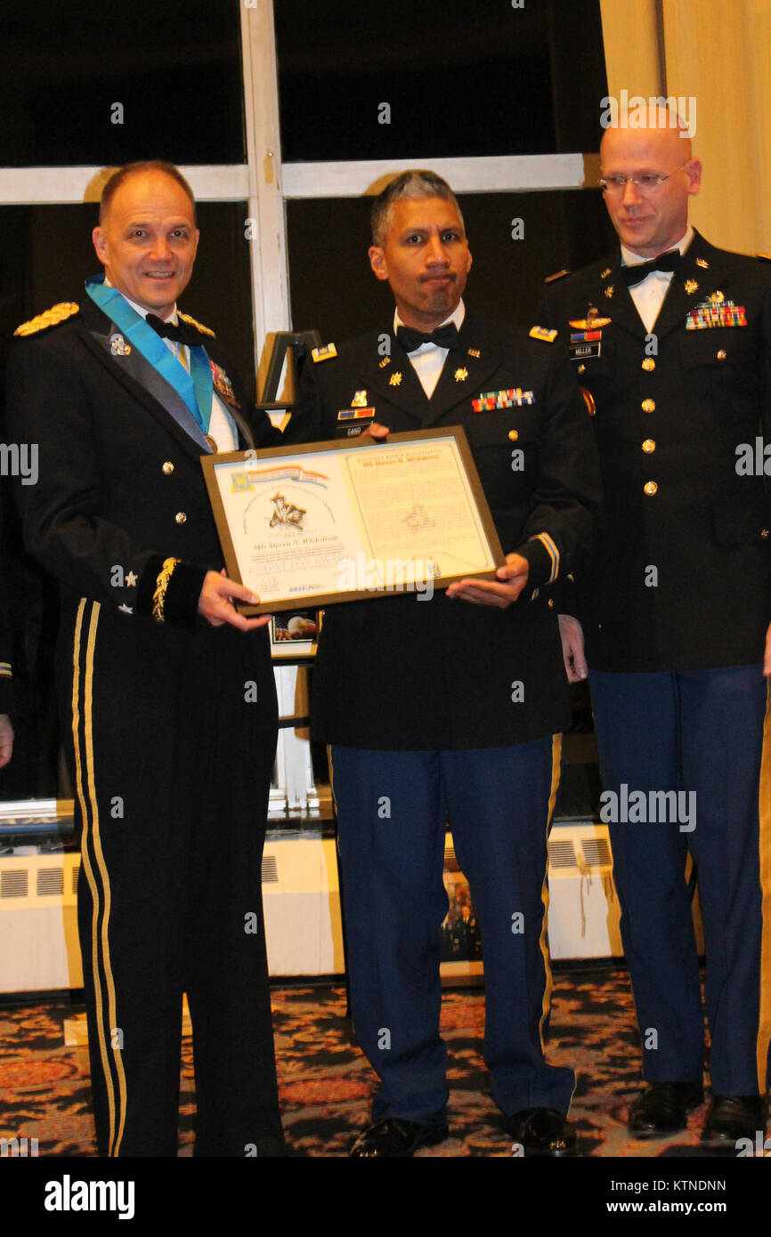 Soldiers of the 42nd Infantry Division honored their incoming and ...