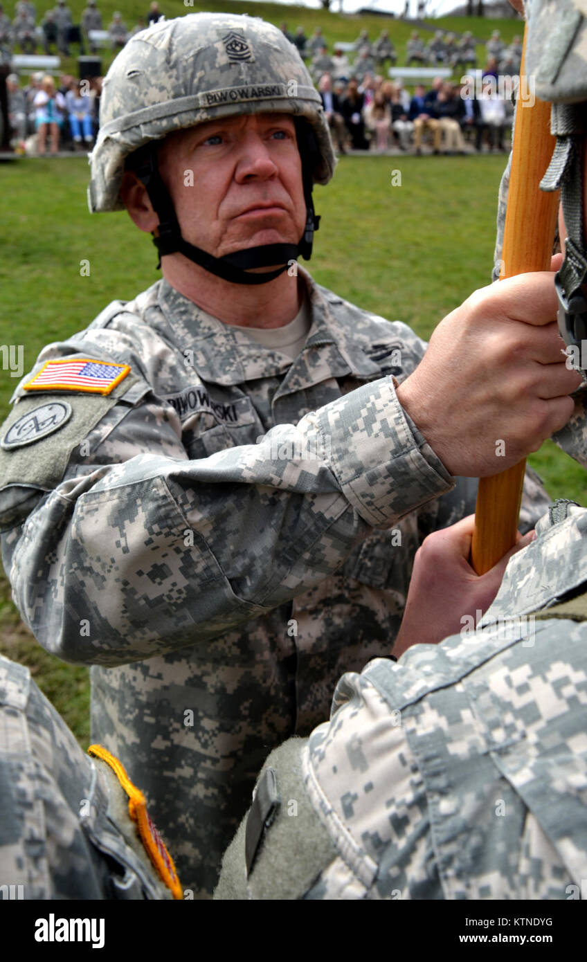 Command Sgt. Major David A. Piwowarski, the incoming 42nd Infantry ...