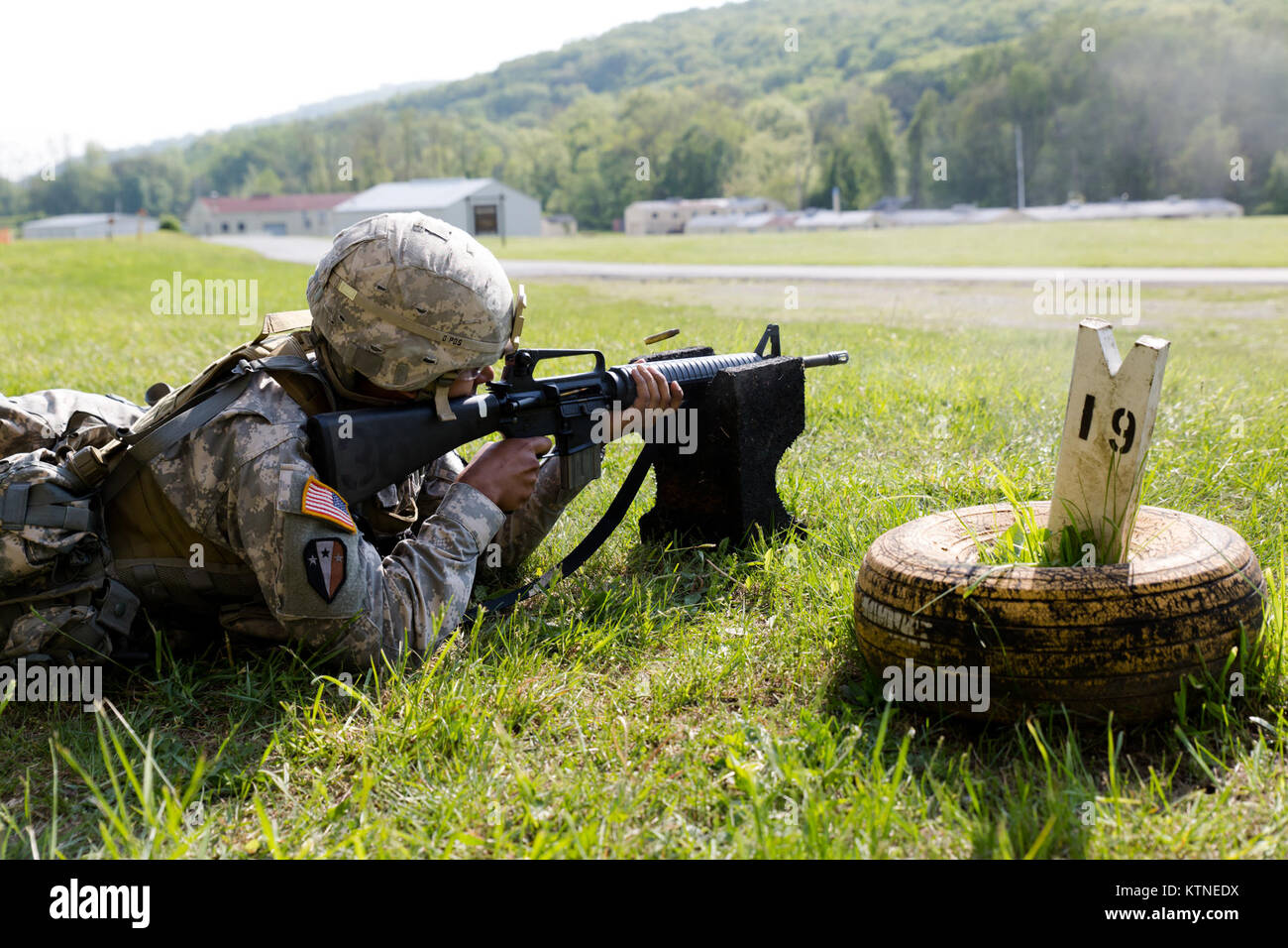 National Guard Soldiers compete for the 2013 Best Warrior competition ...