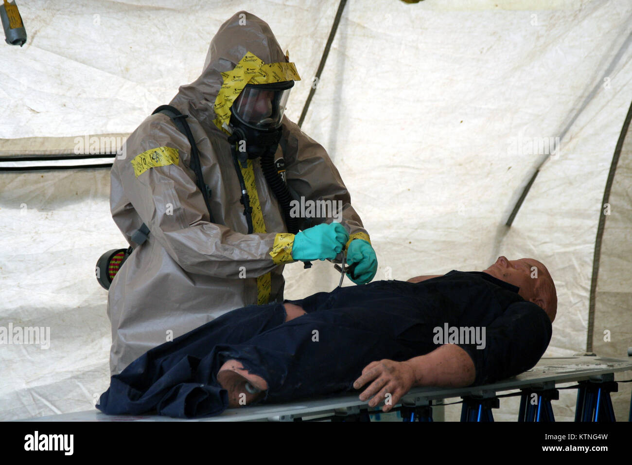 VALHALLA, N.Y.- New York Army National Guard Soldiers from the ...