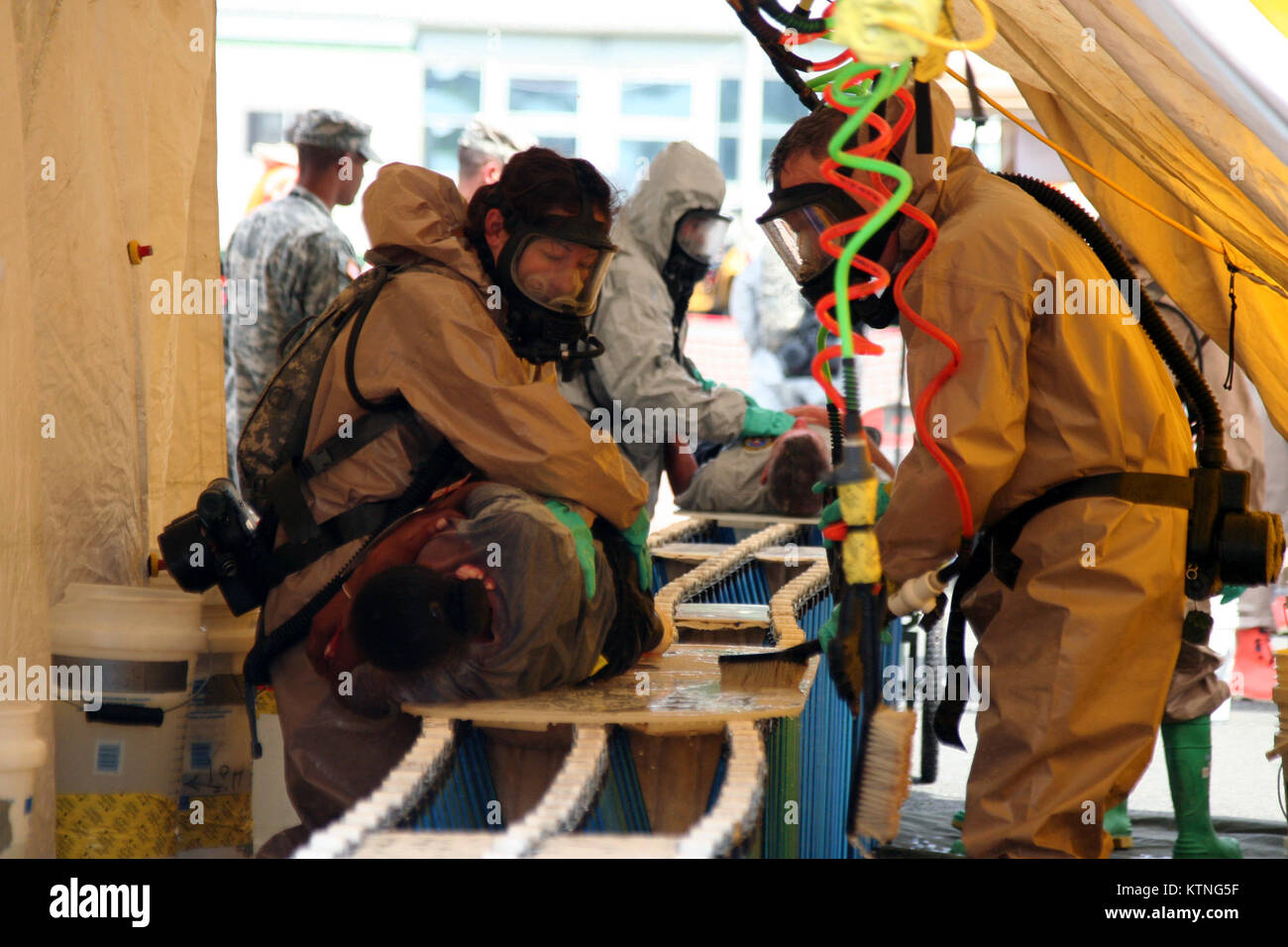 VALHALLA, N.Y.- New York Army National Guard Soldiers from the ...