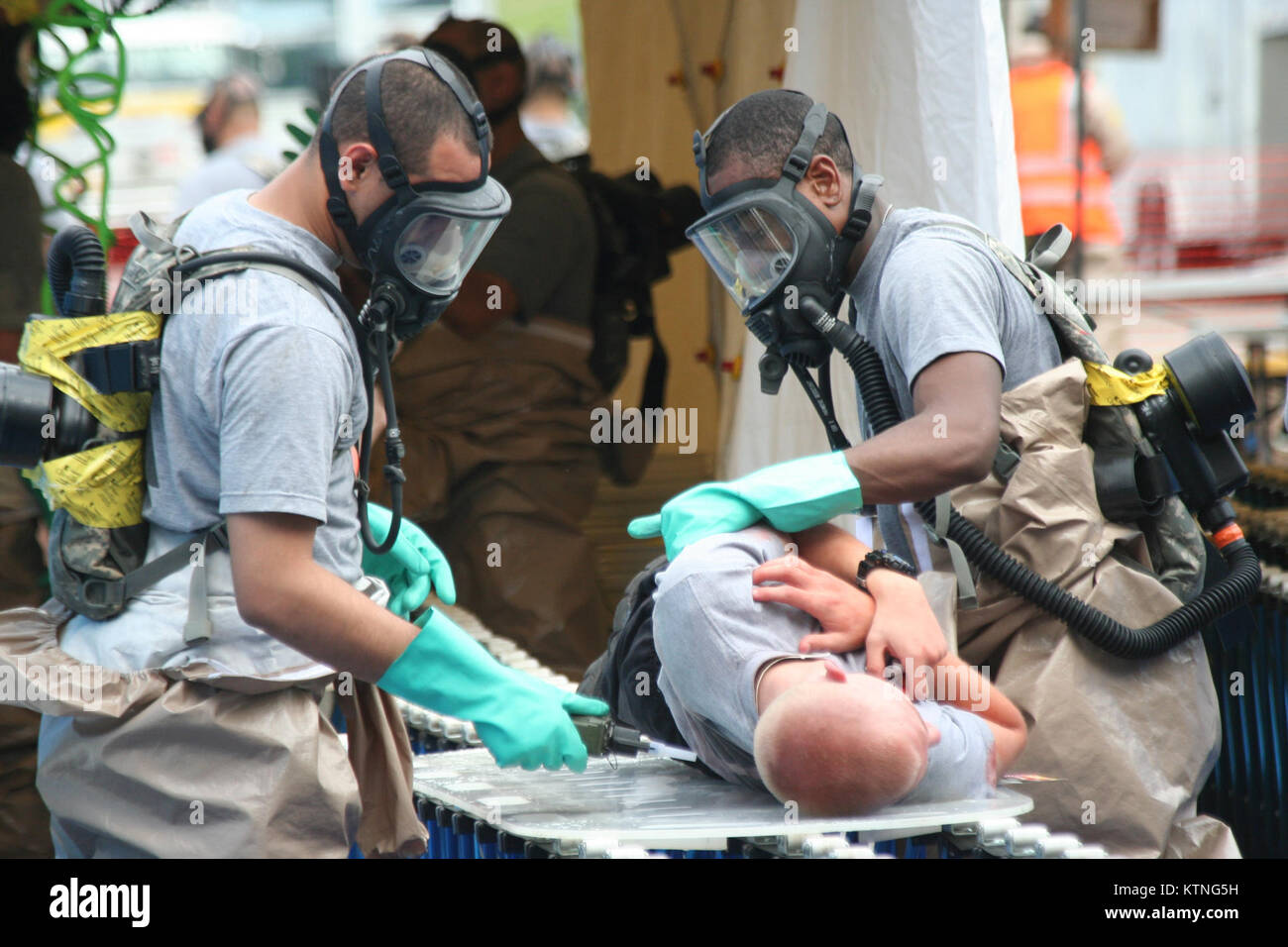 VALHALLA, N.Y.- New York Army National Guard Soldiers from the ...