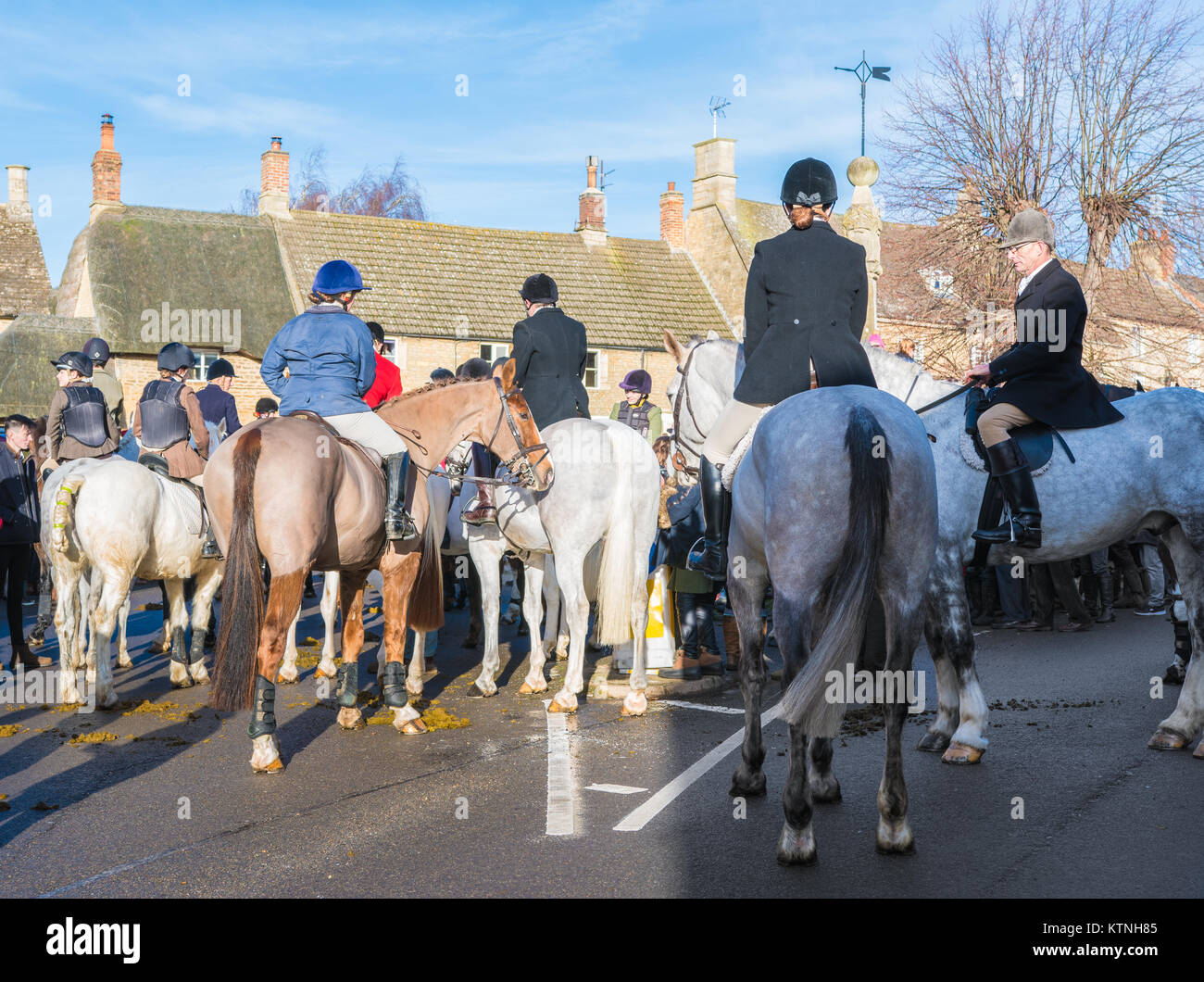 Pytchley hunt brigstock northamptonshire hi-res stock photography and ...