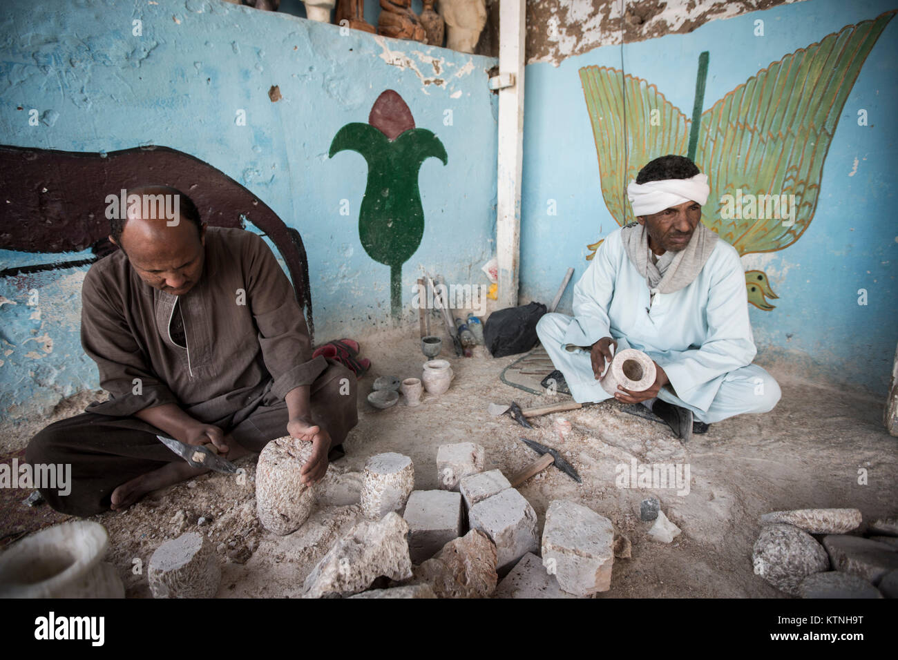 Alabaster factory luxor egypt hi-res stock photography and images - Alamy