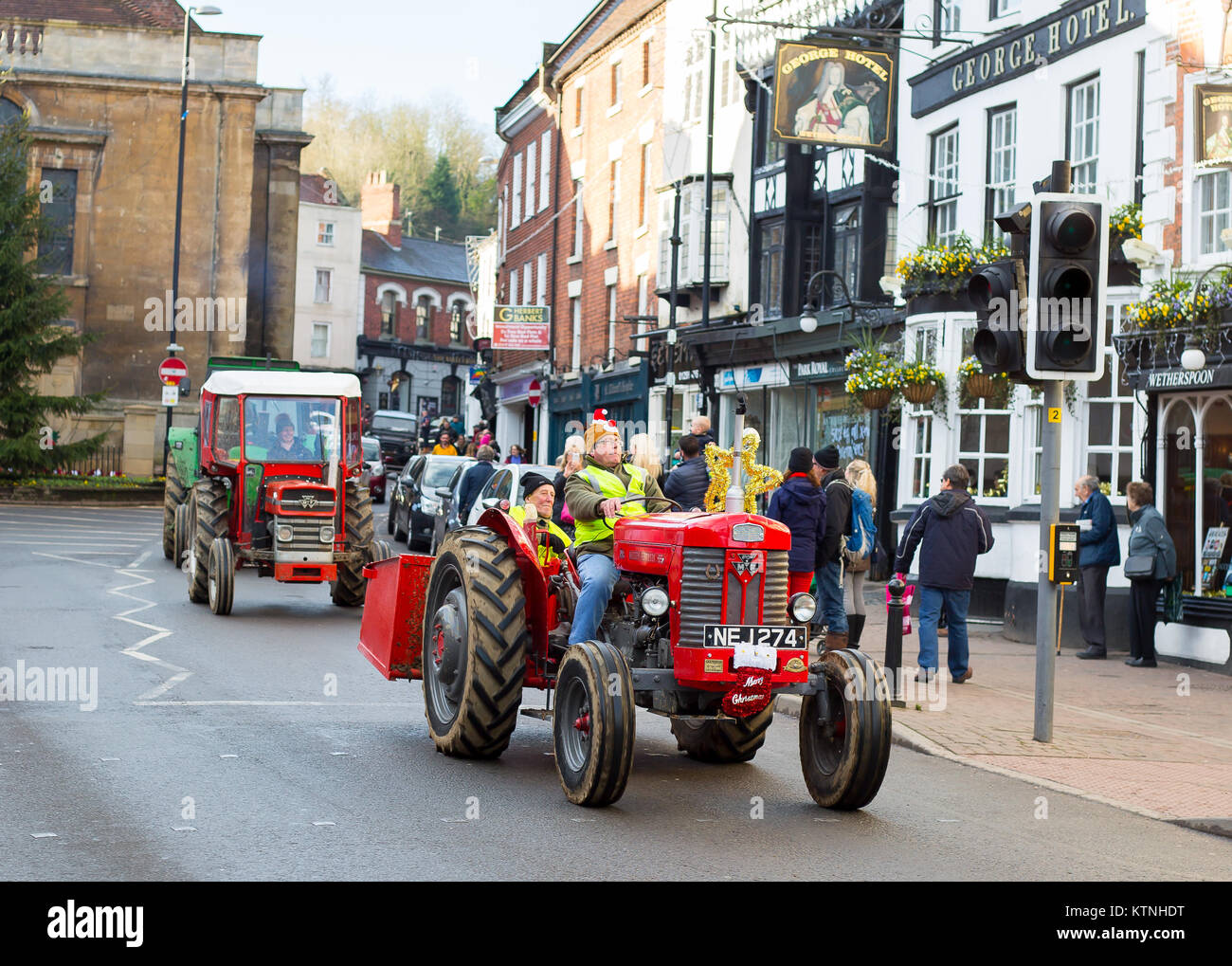 Christmas tractor run hi-res stock photography and images - Alamy