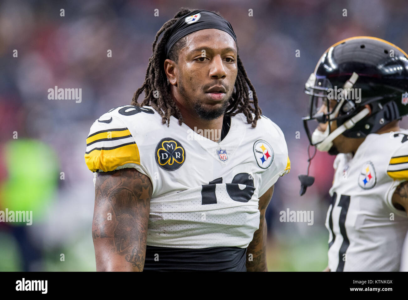 Houston, TX, USA. 25th Dec, 2017. Pittsburgh Steelers outside ...