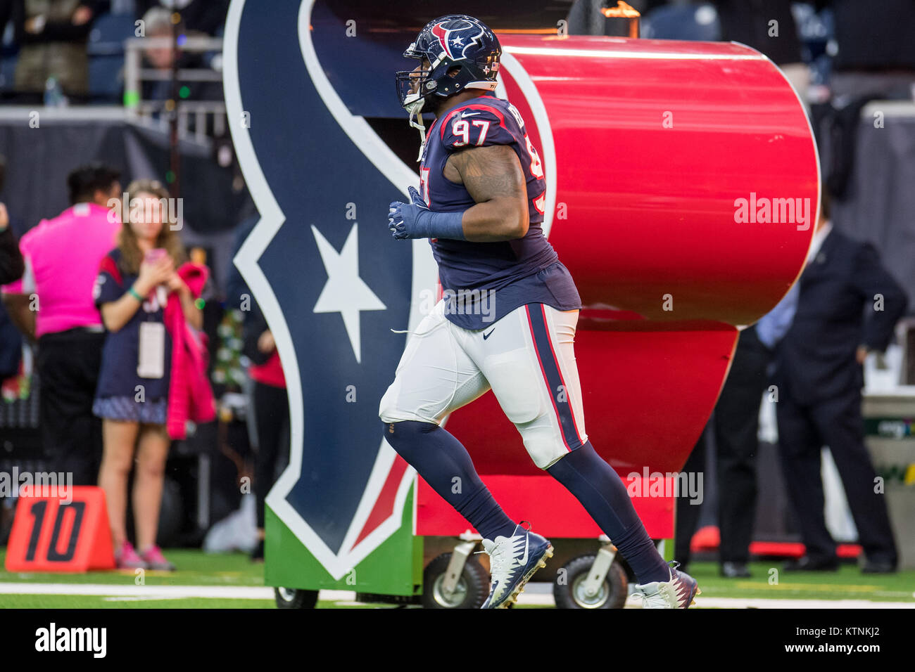 Angelo blackson hi-res stock photography and images - Alamy