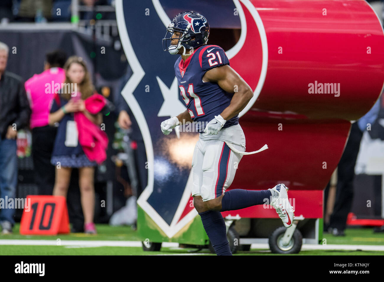 Houston, TX, USA. 25th Dec, 2017. Houston Texans strong safety Marcus ...