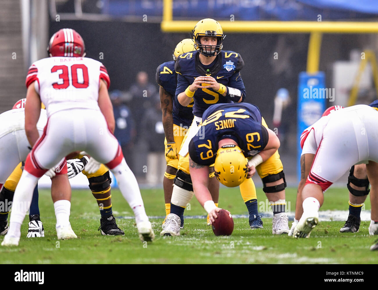 Dallas, Texas, USA. 26th Dec, 2017. December 26th, 2017:.West Virginia ...