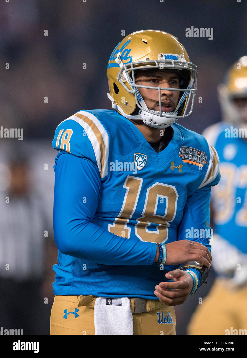 Phoenix, AZ, USA. 26th Dec, 2017. UCLA quarterback (14) Devon Modster ...