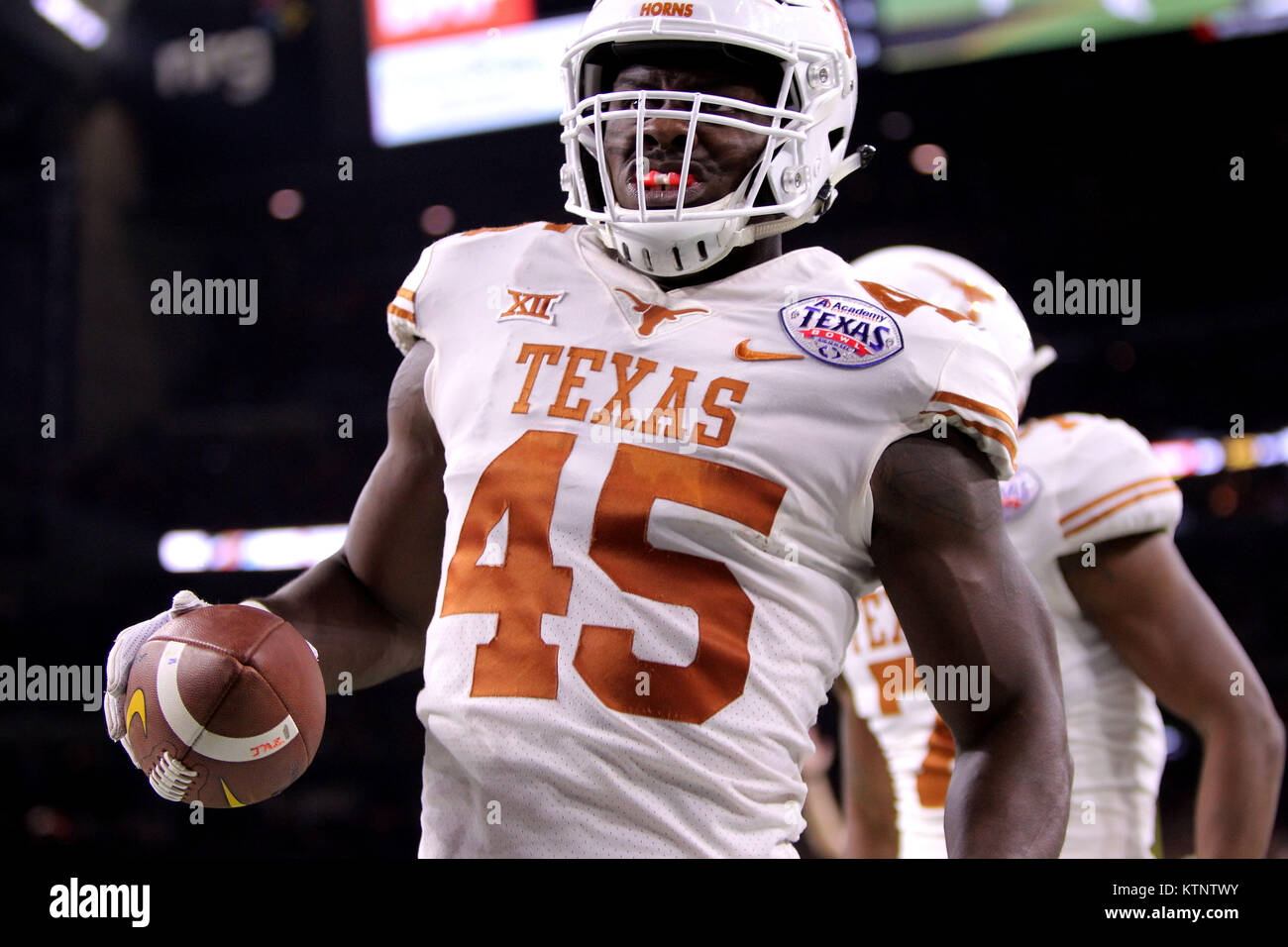 Houston, Texas, USA. 27th Dec, 2017. Texas Longhorns linebacker Anthony ...