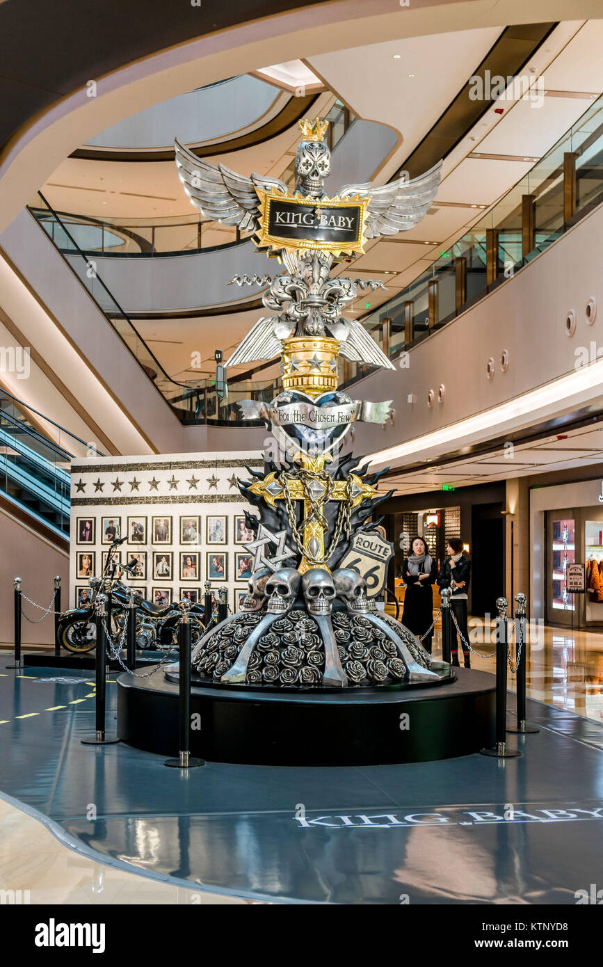 Shanghai, Shanghai, China. 28th Dec, 2017. The 5-meter-tall totem pole ...