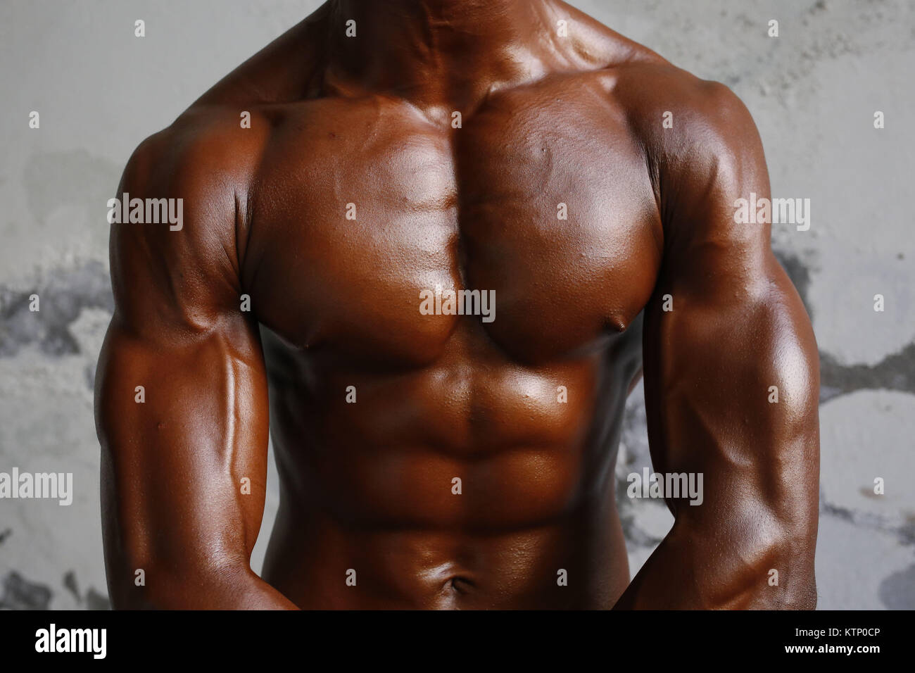 Dhaka, Bangladesh. 28th Dec, 2017. A participant of local bodybuilding ...