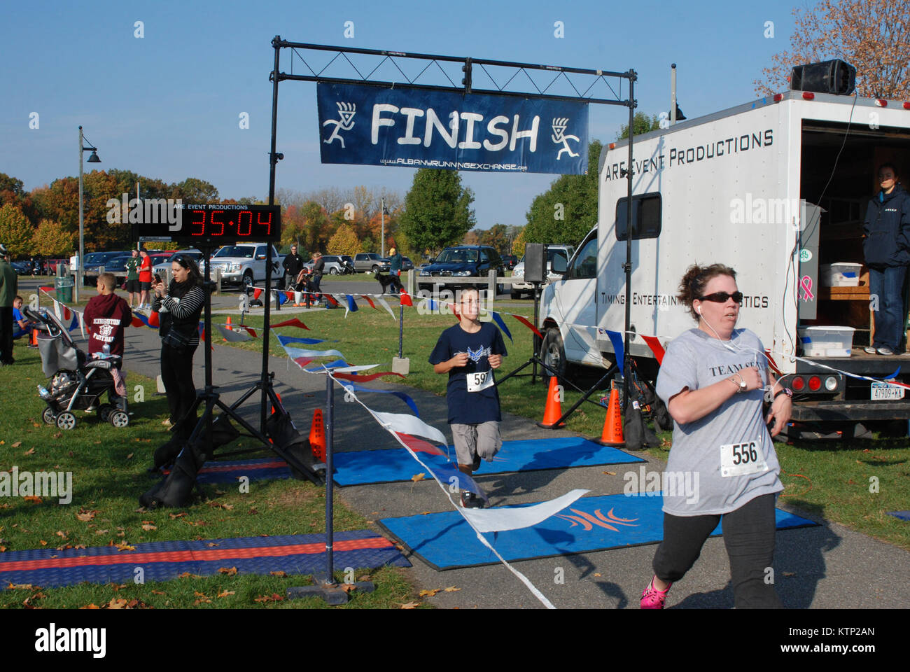 U.S. Army National Guard personnel daily duties and life. Working ...