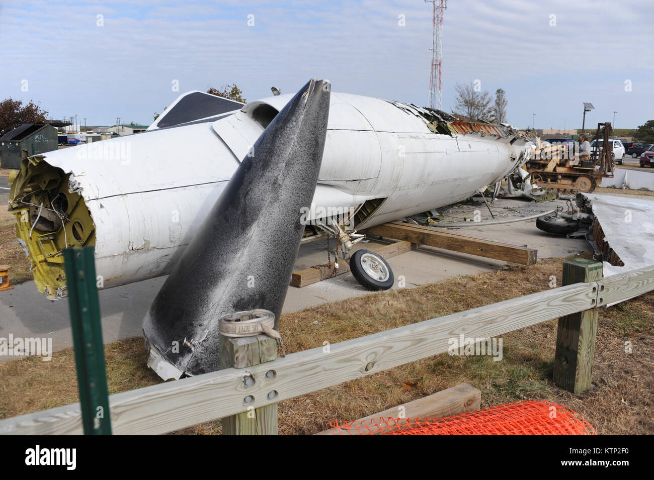 Aircraft teardown hi-res stock photography and images - Alamy