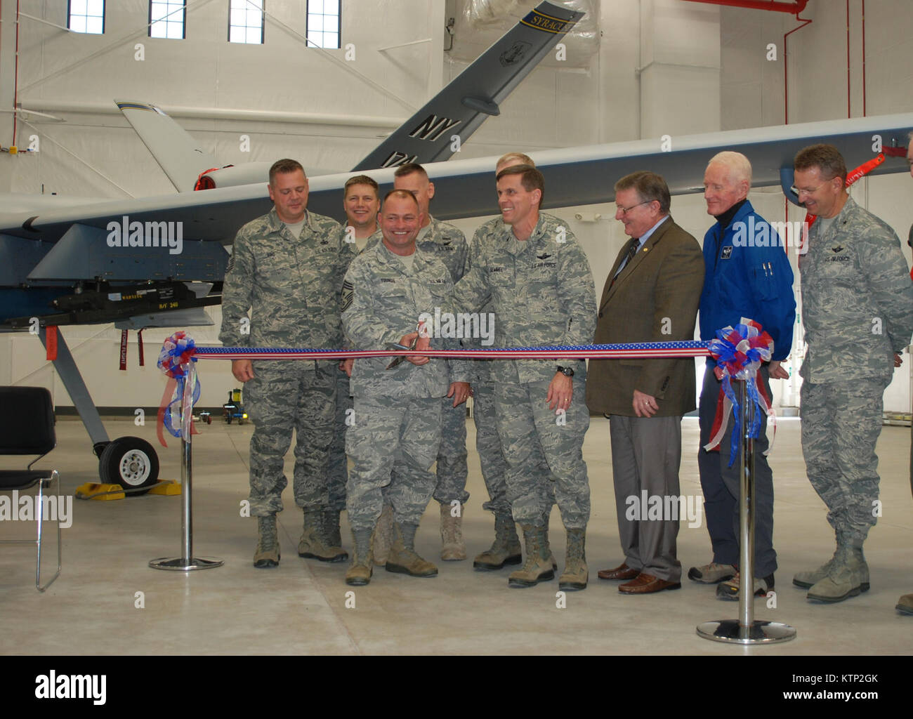 FORT DRUM-Leaders of the 174th Fighter Wing and the New York National ...