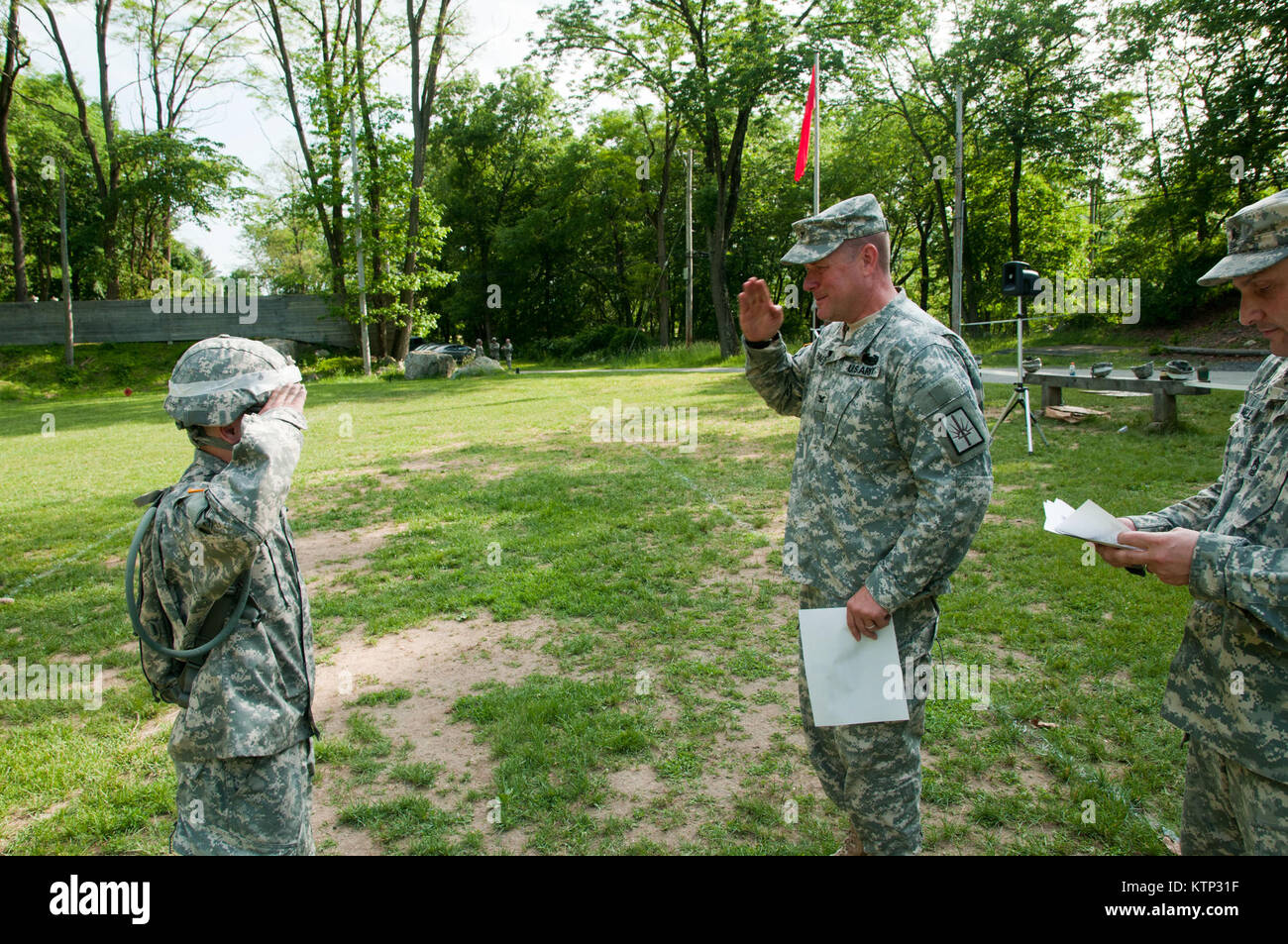 U.S. Army National Guard personnel daily duties and life. Working ...