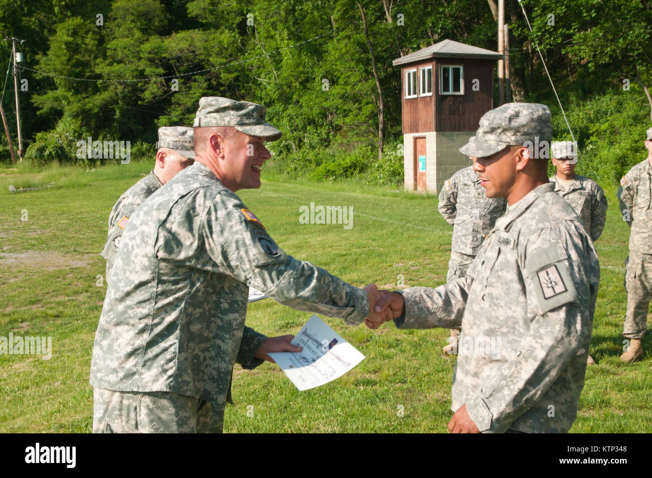 U.S. Army National Guard personnel daily duties and life. Working ...