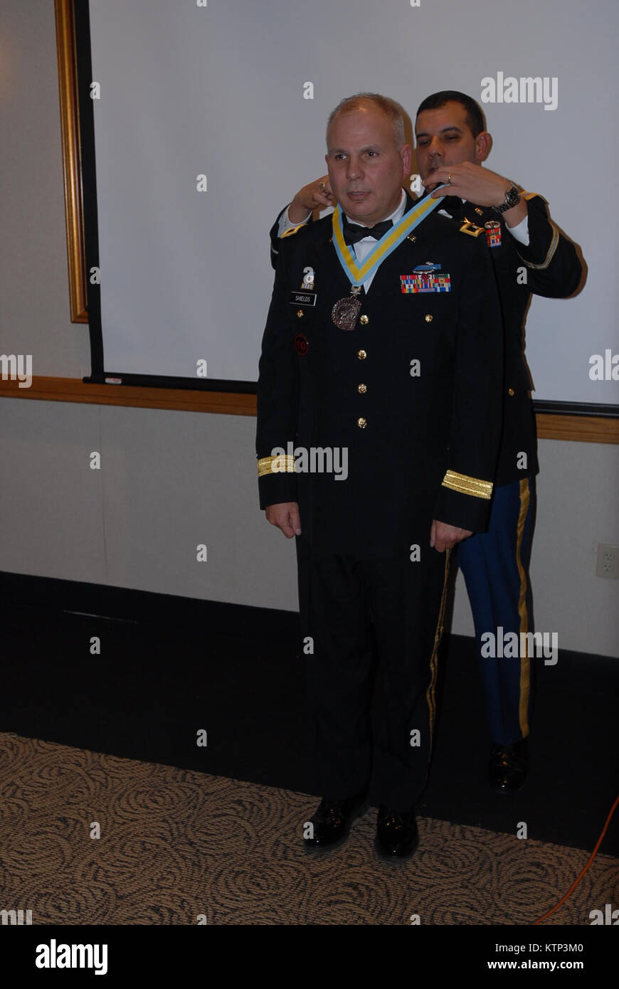 Brig gen raymond shields director hi-res stock photography and images ...