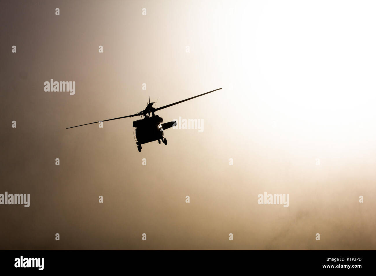 A UH-60 Blackhawk operated by A Co., 1-189th Attack Reconnaissance ...