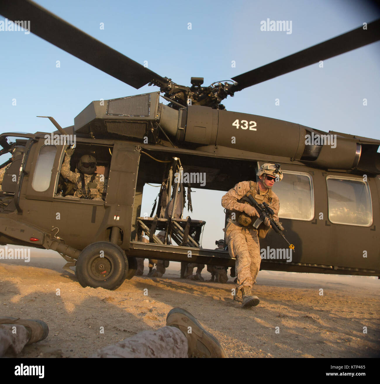 42nd expeditionary combat aviation brigade hi-res stock photography and ...