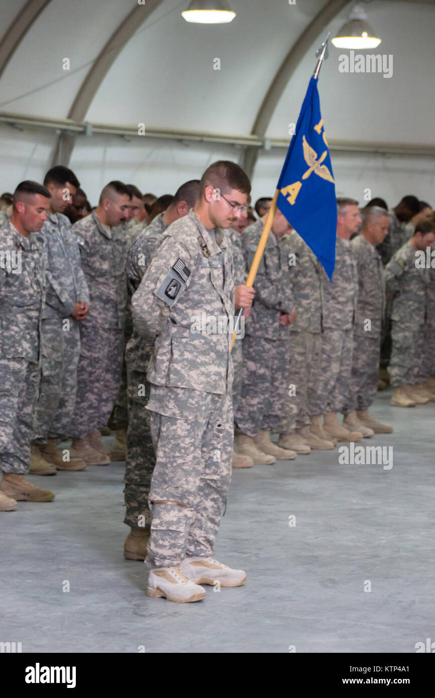 Soldiers from the 1st Battalion, 189th General Support Aviation ...