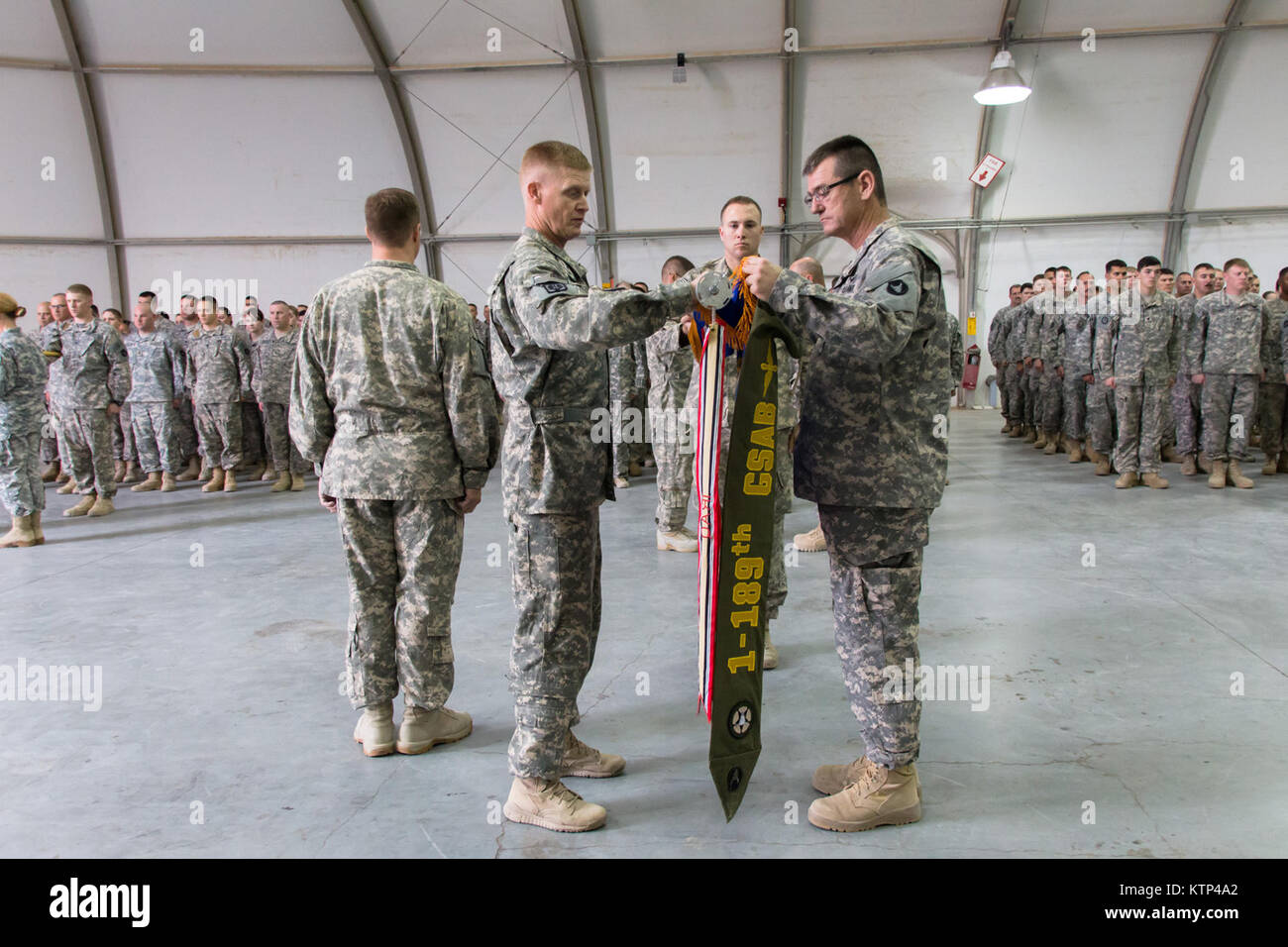 Soldiers from the 1st Battalion, 189th General Support Aviation ...