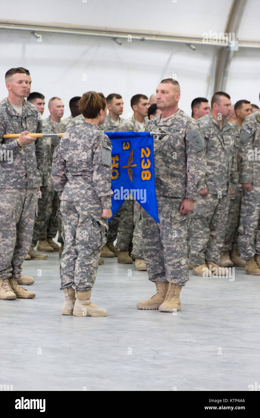 Soldiers from the 1st Battalion, 189th General Support Aviation ...