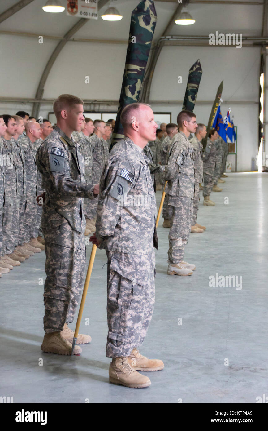 Soldiers from the 1st Battalion, 189th General Support Aviation ...