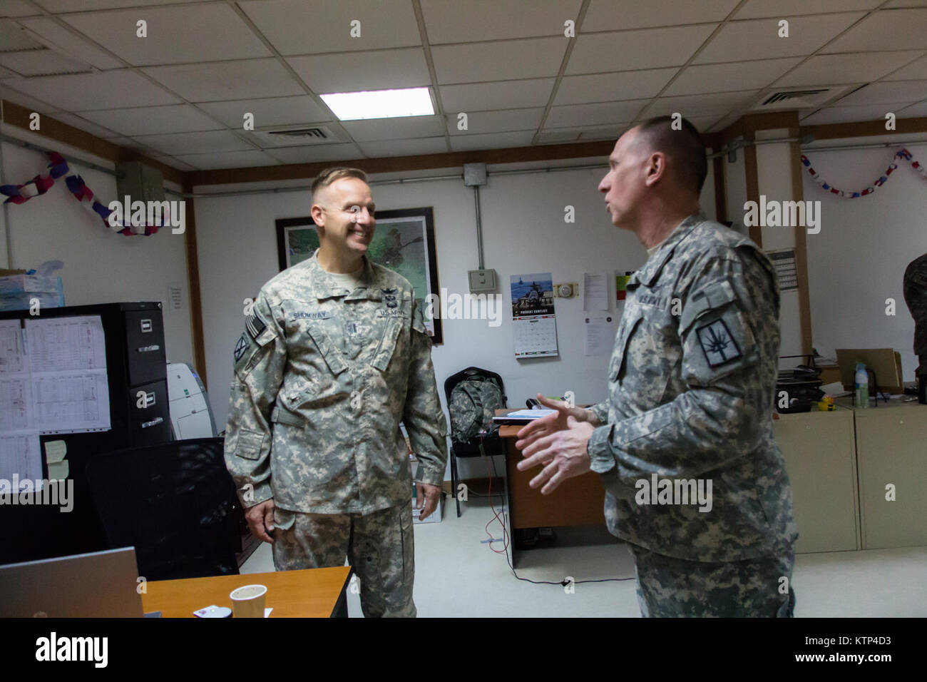 U.S. Army National Guard personnel daily duties and life. Working ...