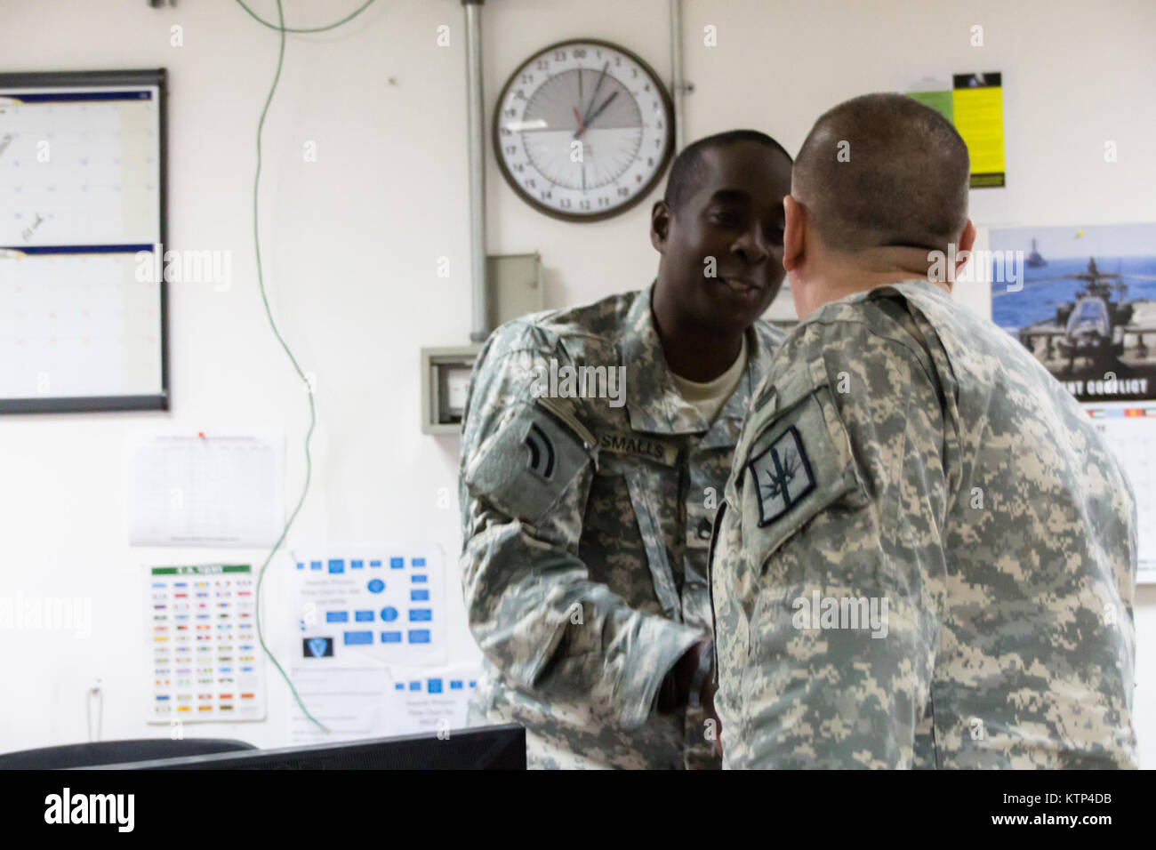 U.S. Army National Guard personnel daily duties and life. Working ...