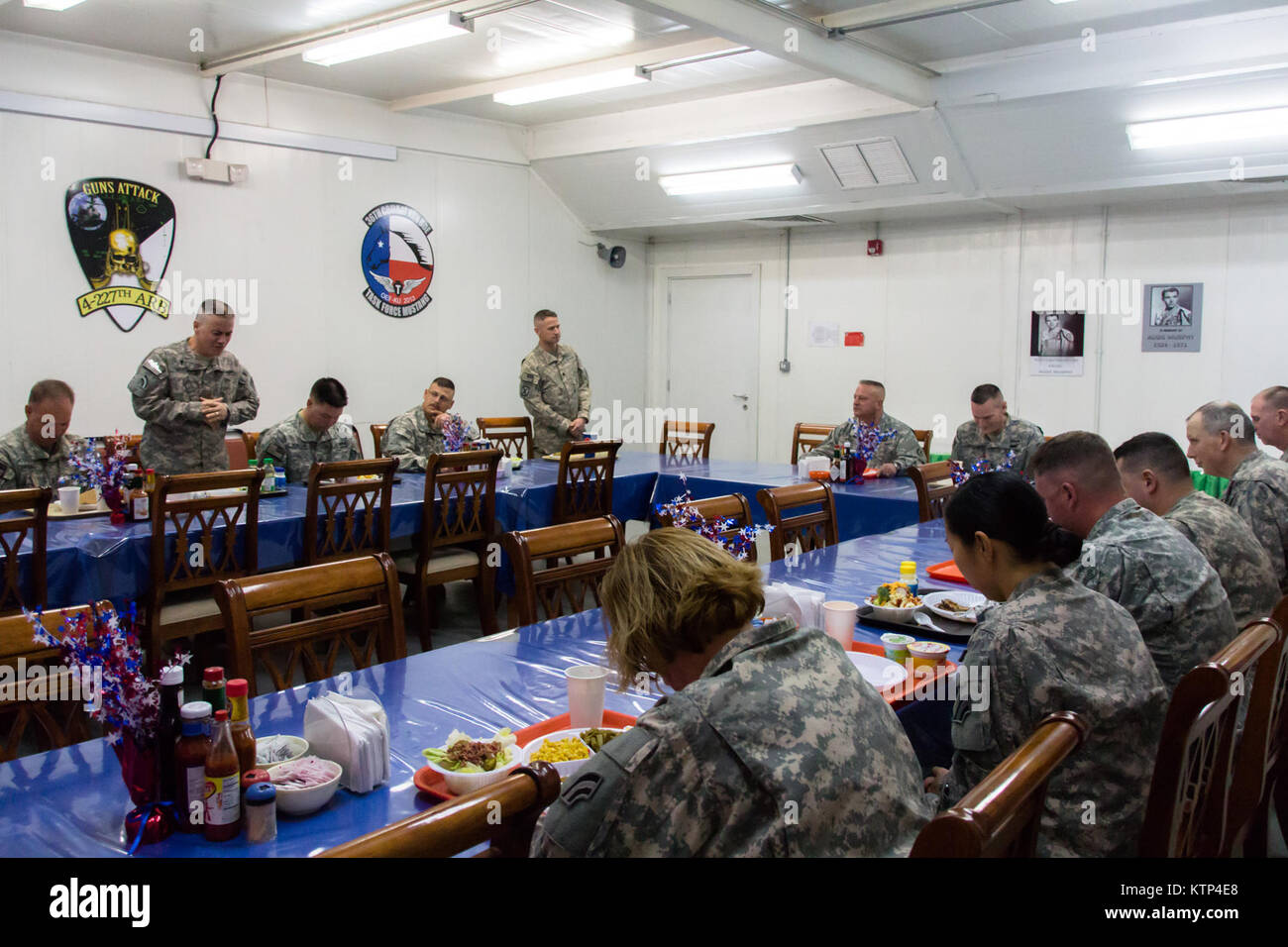 U.S. Army National Guard personnel daily duties and life. Working ...