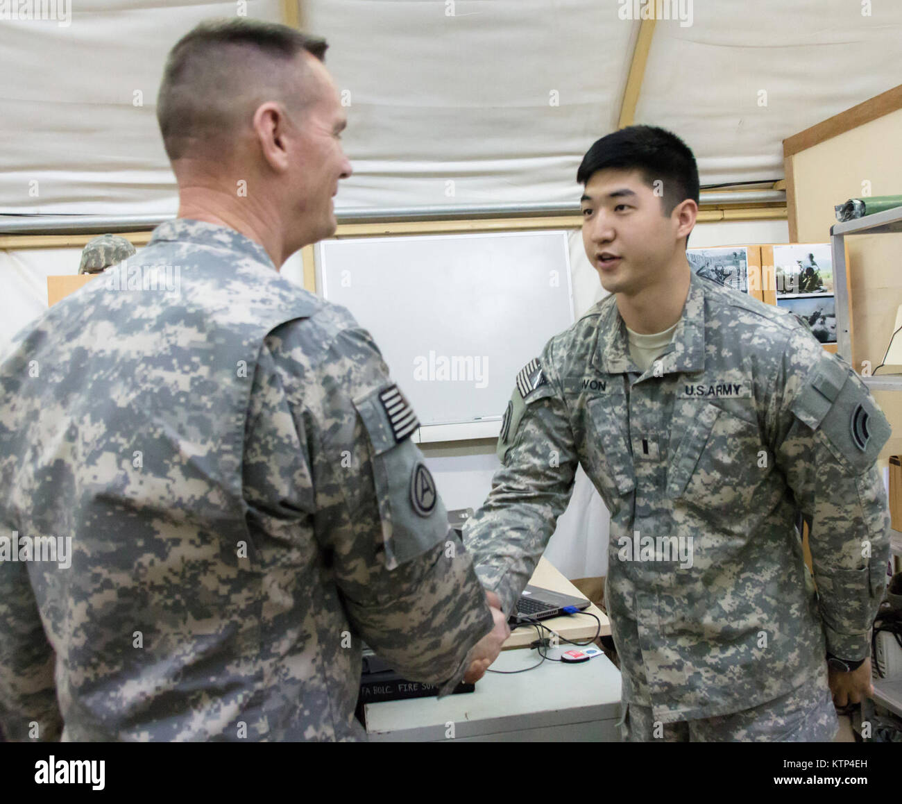 U.S. Army National Guard personnel daily duties and life. Working ...