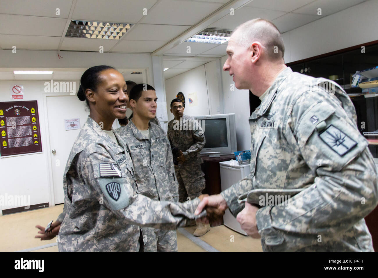 U.S. Army National Guard personnel daily duties and life. Working ...