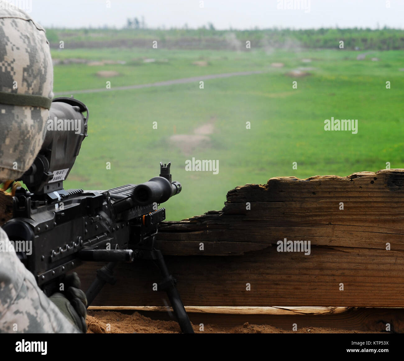 Soldiers from Alpha Company, 27th Brigade Special Troops Battalion ...
