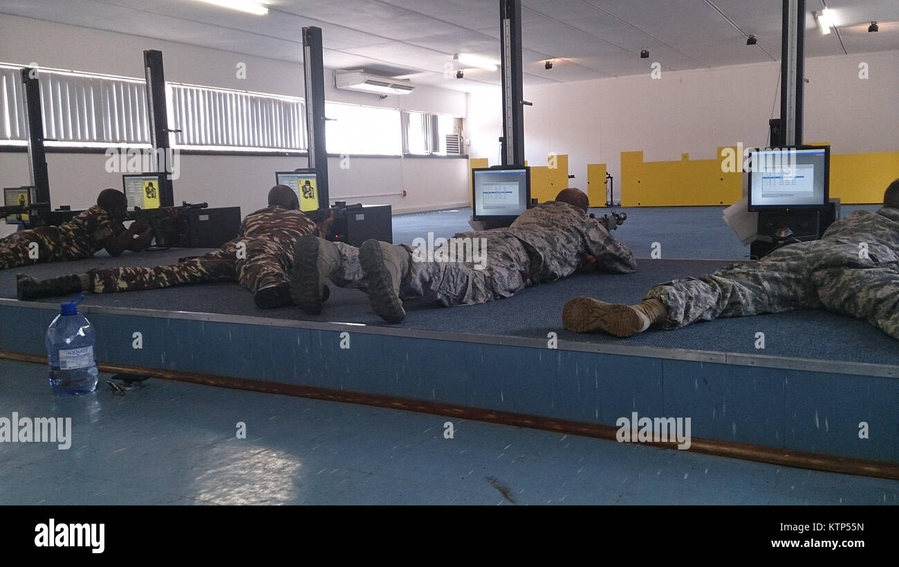 U.S. Army National Guard personnel daily duties and life. Working ...